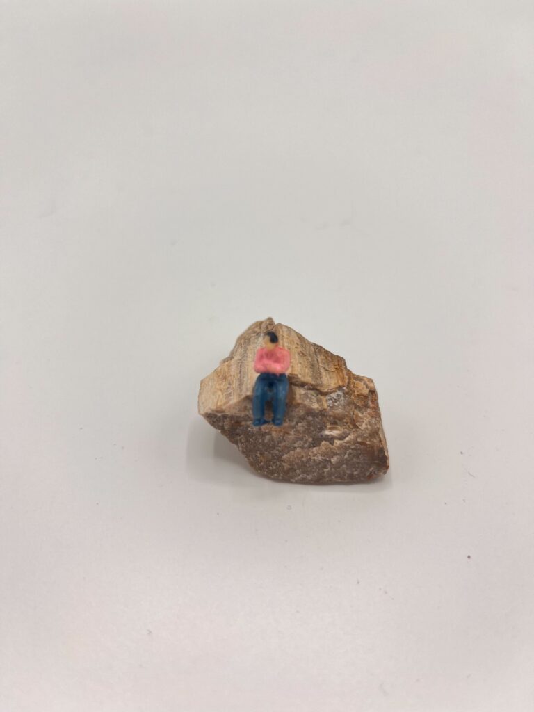 Miniature Statue "A Little Alone" | Popart Statues - Beautiful And ...