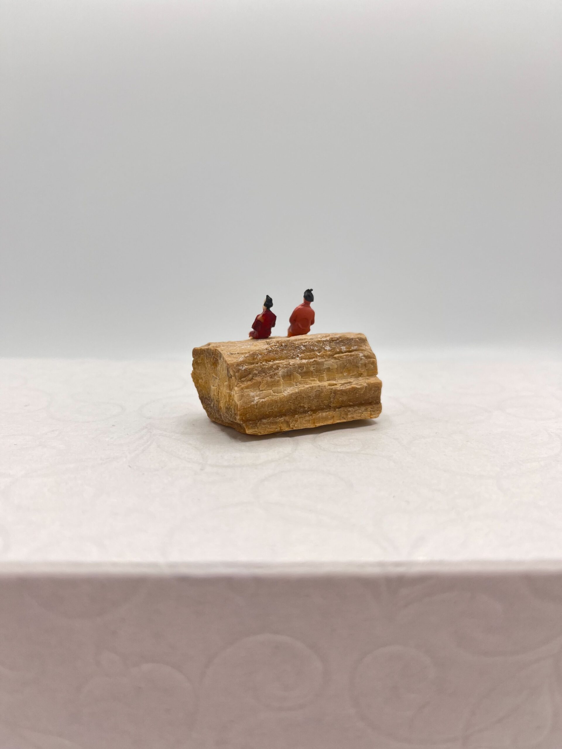 Miniature Statue "In Conversation" | Kunst & Kadootjes